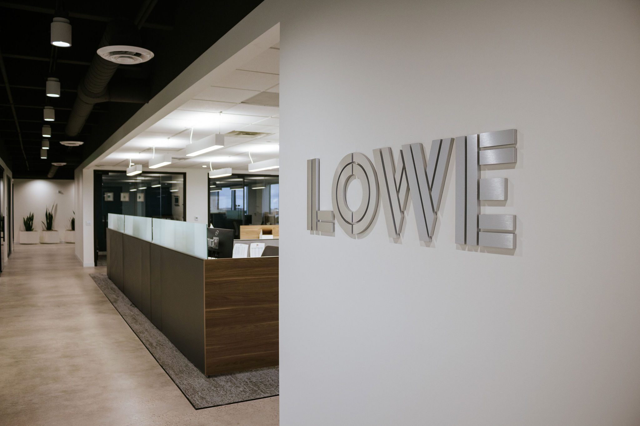 Lowe | elements